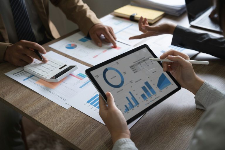 Les 5 outils essentiels pour un reporting financier efficace